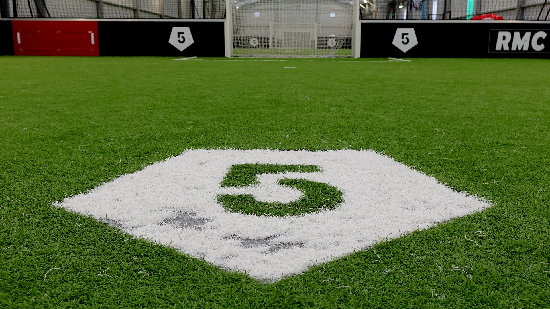 Le Five au service de l’inclusion avec Graines des Footballeuses ...