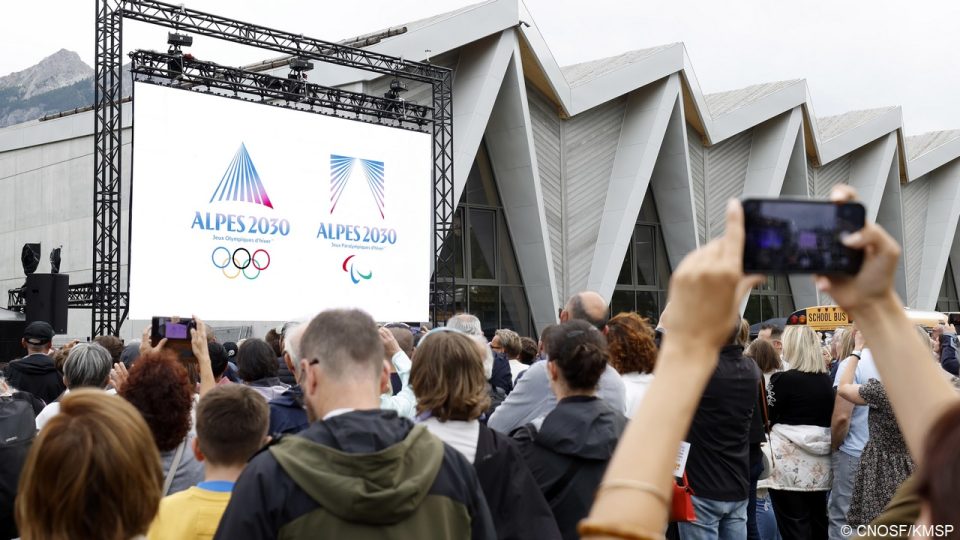Comment l'agence Saint-Lazare a dessiné les logos des Alpes 2030 ...